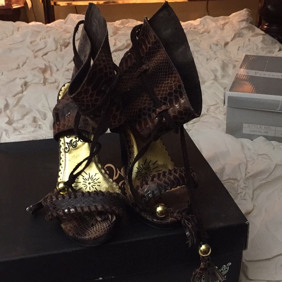 Naught Monkey | Shoes | Naughty Monkey Leather Fashion Shoes 4 2 | Poshmark